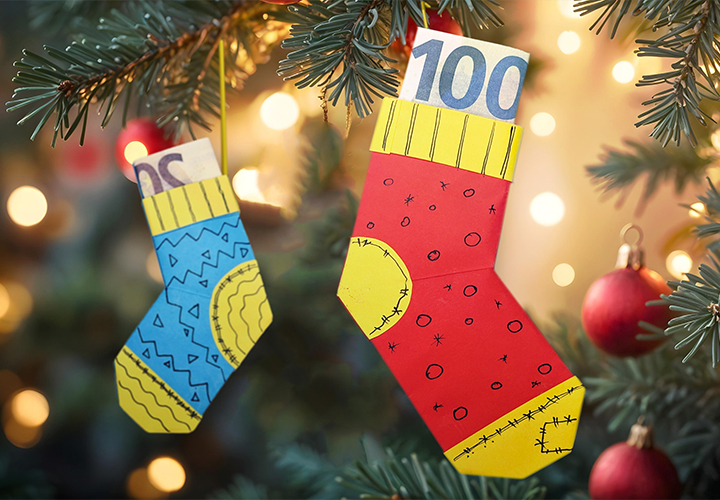 Origami Christmas stocking: Instructions with video, photos and description