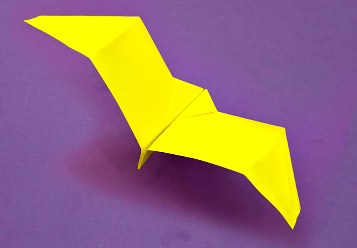 Flying bat paper airplane: wing model with video and photo guide