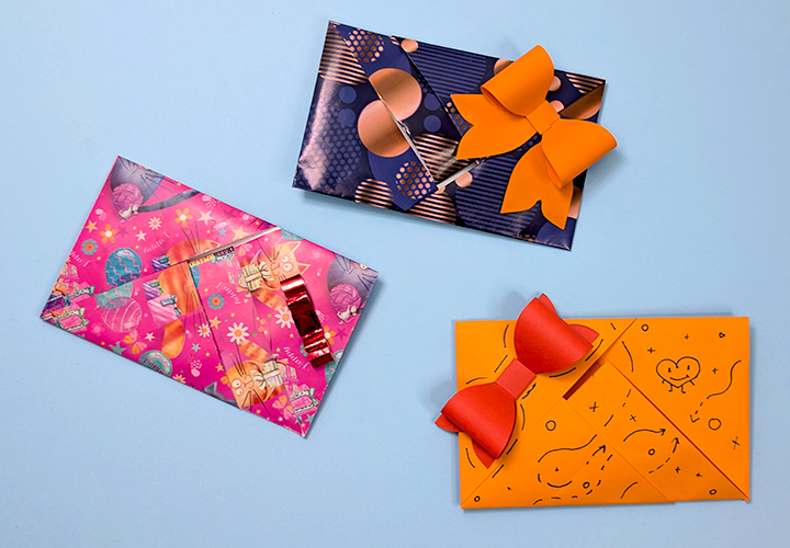 Wrapping paper envelopes for greeting cards and money gifts