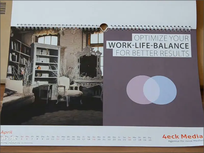 Merancang kalender dinding DIN-A3 di InDesign dan mencetaknya.